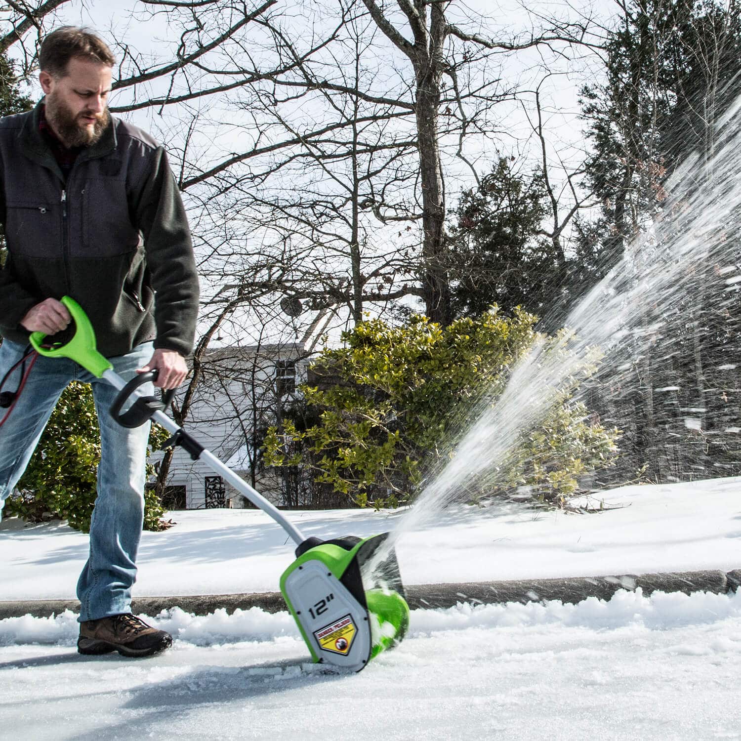 5 Best Electric Snow Shovels Reviewed (May 2021)