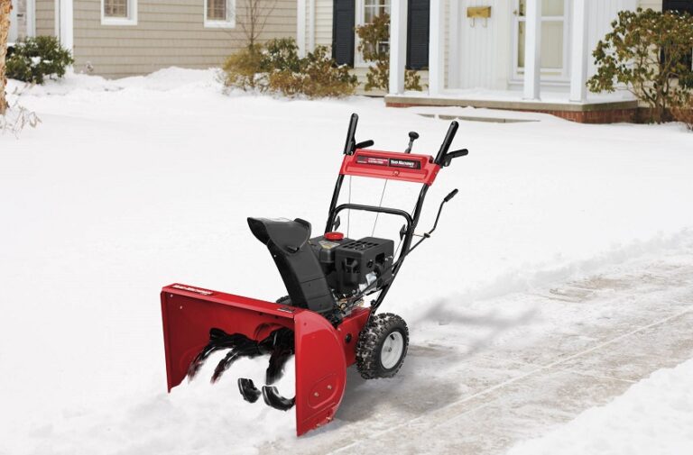 The Difference Between 2-Stage and 3-Stage Snow Blowers Explained