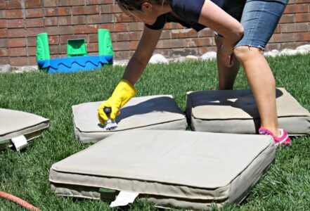 How to Get Rid of Bird Poop on a Patio Furniture, Decking, and Concrete