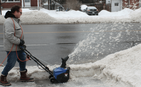 Snow Joe SJ623E Review: No More Trouble in Winter (Winter 2026)