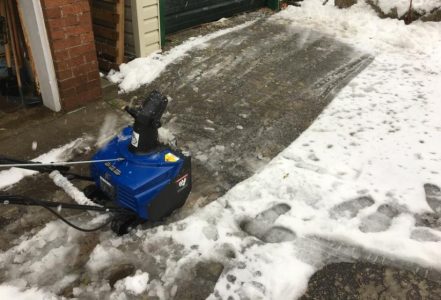 Snow Joe SJ623E Review: No More Trouble in Winter (Winter 2026)